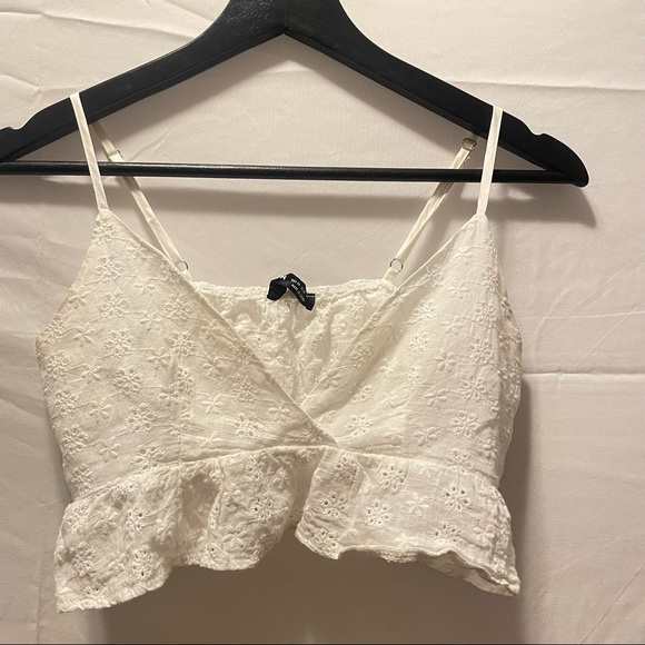 SHEIN | Tops | Shein Xs White Ruffled Crop Tank Top | Poshmark